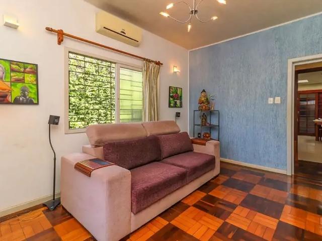 Casa / Sobrado para Venda em Porto Alegre/RS Passo da Areia 3 Quartos