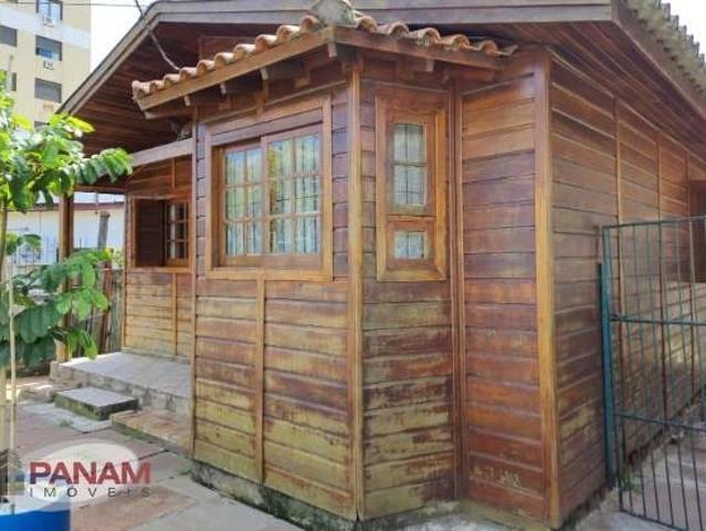 Casa / Sobrado para Venda em Porto Alegre/RS Passo da Areia 3 Quartos