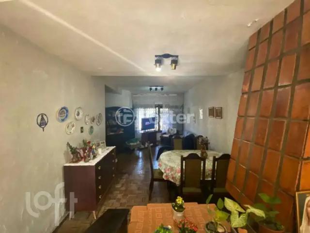 Casa / Sobrado para Venda em Porto Alegre/RS Passo da Areia 3 Quartos