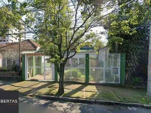 Casa / Sobrado para Venda em Porto Alegre/RS Passo da Areia 3 Quartos