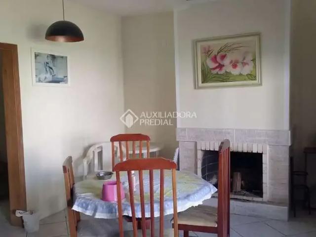 Casa / Sobrado para Venda em Porto Alegre/RS Passo da Areia 3 Quartos