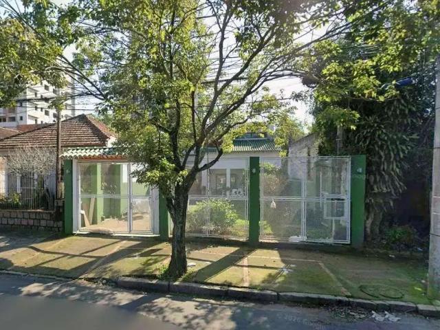 Casa / Sobrado para Venda em Porto Alegre/RS Passo da Areia 3 Quartos