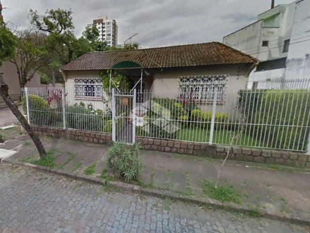 Casa / Sobrado para Venda em Porto Alegre/RS Passo da Areia 3 Quartos