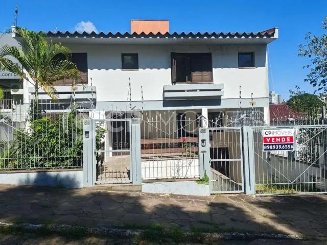Casa / Sobrado para Venda em Porto Alegre/RS Passo da Areia 3 Quartos