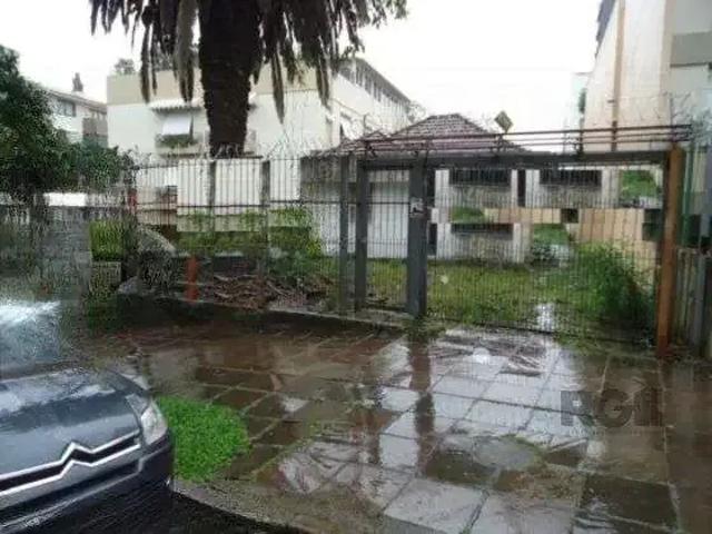 Casa / Sobrado para Venda em Porto Alegre/RS Petrópolis 1 Quartos