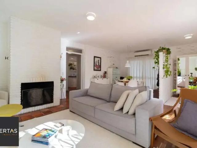 Casa / Sobrado para Venda em Porto Alegre/RS Petrópolis 3 Quartos