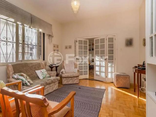 Casa / Sobrado para Venda em Porto Alegre/RS Petrópolis 3 Quartos