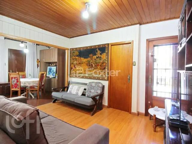 Casa / Sobrado para Venda em Porto Alegre/RS Petrópolis 3 Quartos