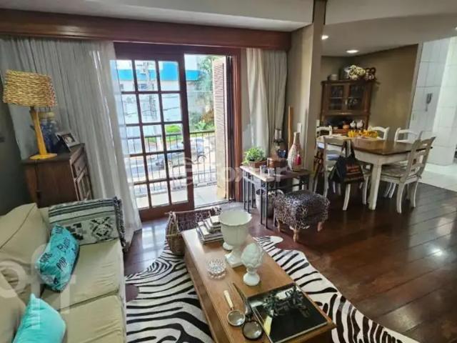 Casa / Sobrado para Venda em Porto Alegre/RS Petrópolis 3 Quartos