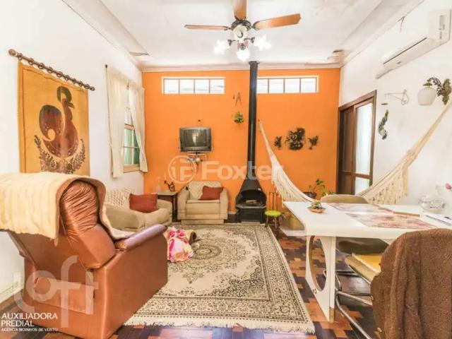 Casa / Sobrado para Venda em Porto Alegre/RS Petrópolis 3 Quartos