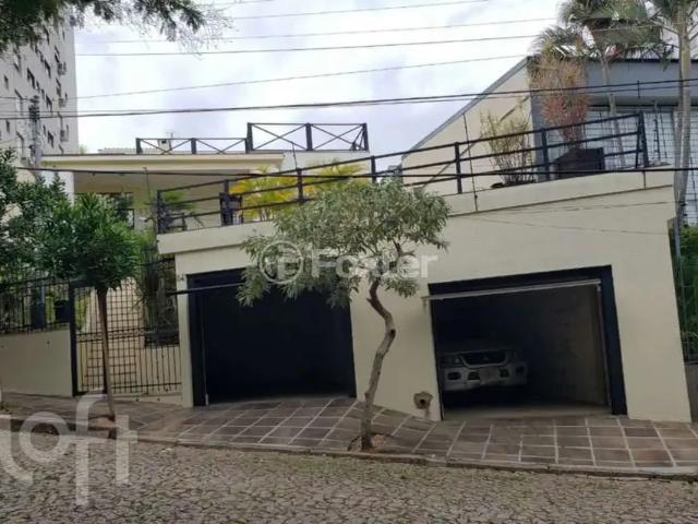 Casa / Sobrado para Venda em Porto Alegre/RS Petrópolis 3 Quartos