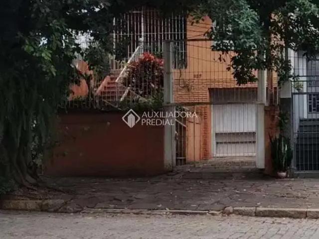Casa / Sobrado para Venda em Porto Alegre/RS Petrópolis 3 Quartos