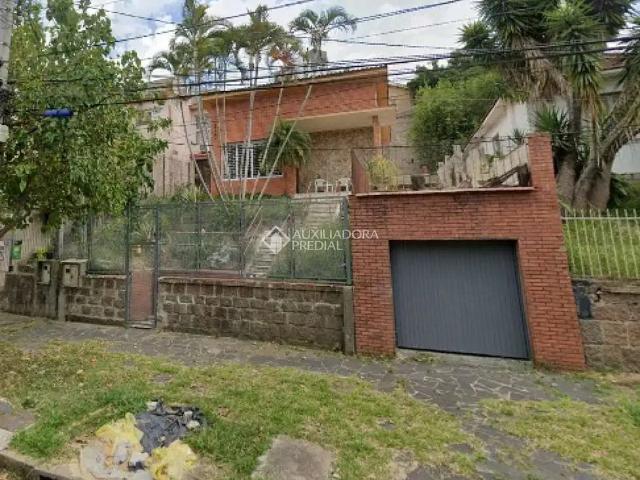 Casa / Sobrado para Venda em Porto Alegre/RS Petrópolis 3 Quartos