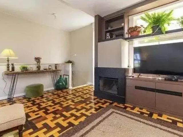Casa / Sobrado para Venda em Porto Alegre/RS Petrópolis 3 Quartos
