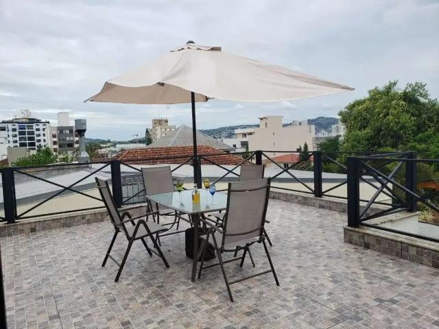 Casa / Sobrado para Venda em Porto Alegre/RS Petrópolis 3 Quartos