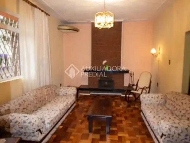 Casa / Sobrado para Venda em Porto Alegre/RS Petrópolis 3 Quartos