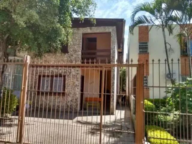 Casa / Sobrado para Venda em Porto Alegre/RS Petrópolis 3 Quartos