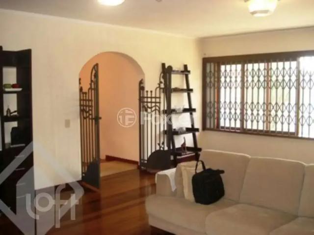 Casa / Sobrado para Venda em Porto Alegre/RS Petrópolis 4 Quartos