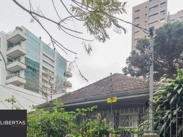 Casa / Sobrado para Venda em Porto Alegre/RS Petrópolis 4 Quartos