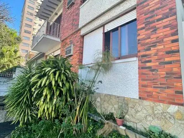Casa / Sobrado para Venda em Porto Alegre/RS Petrópolis 4 Quartos