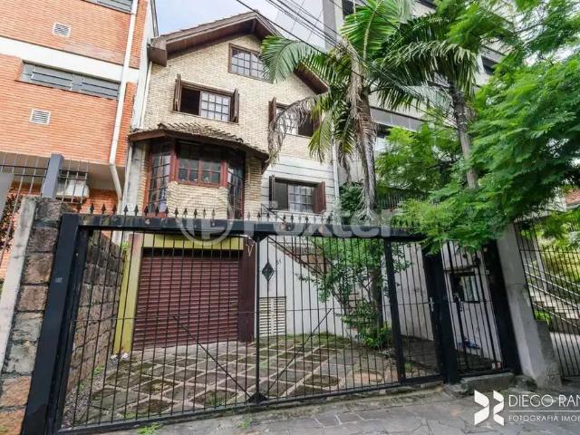 Casa / Sobrado para Venda em Porto Alegre/RS Petrópolis 4 Quartos