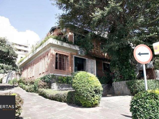 Casa / Sobrado para Venda em Porto Alegre/RS Petrópolis 4 Quartos