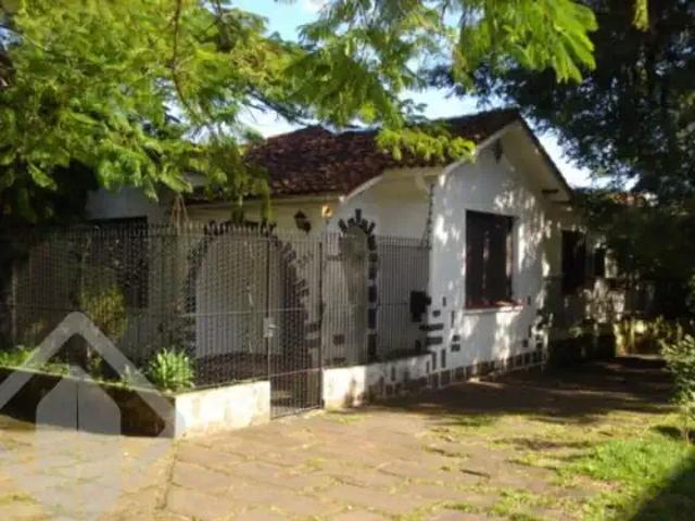 Casa / Sobrado para Venda em Porto Alegre/RS Petrópolis 4 Quartos