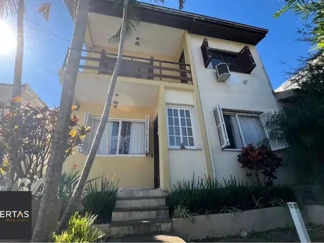 Casa / Sobrado para Venda em Porto Alegre/RS Petrópolis 4 Quartos