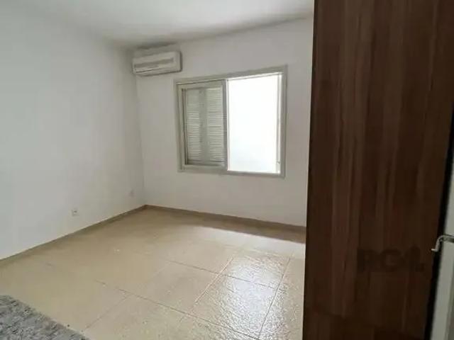 Casa / Sobrado para Venda em Porto Alegre/RS Petrópolis 4 Quartos