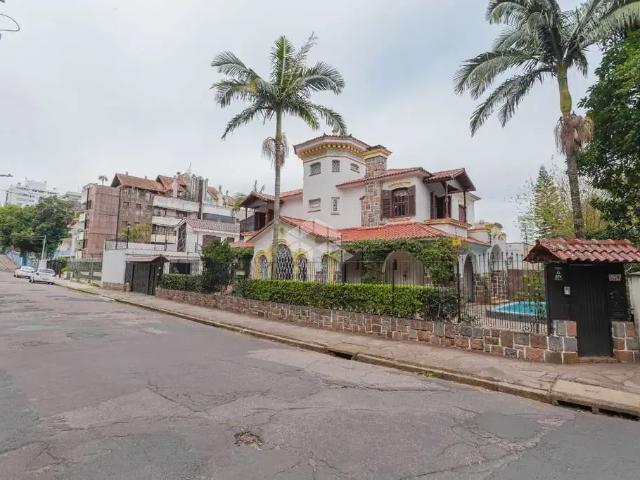 Casa / Sobrado para Venda em Porto Alegre/RS Petrópolis 4 Quartos