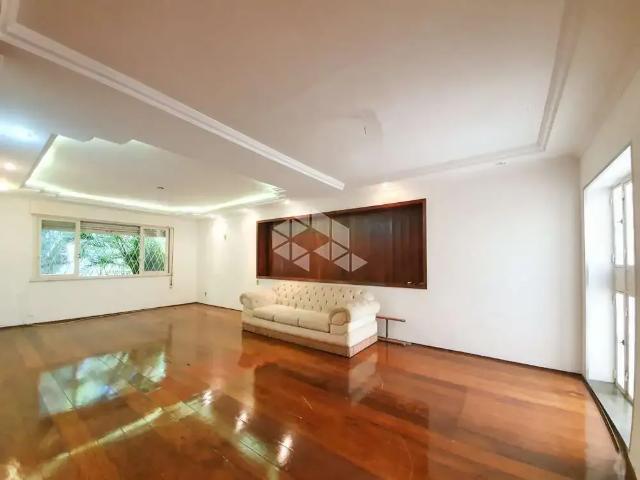 Casa / Sobrado para Venda em Porto Alegre/RS Petrópolis 4 Quartos
