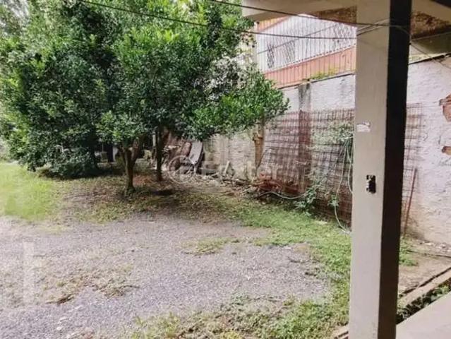Casa / Sobrado para Venda em Porto Alegre/RS Petrópolis 4 Quartos