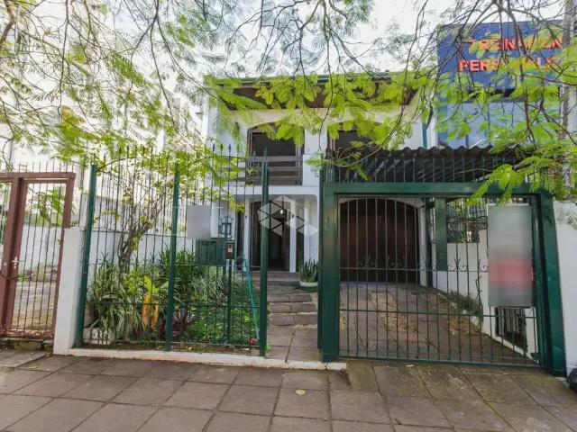 Casa / Sobrado para Venda em Porto Alegre/RS Petrópolis 4 Quartos