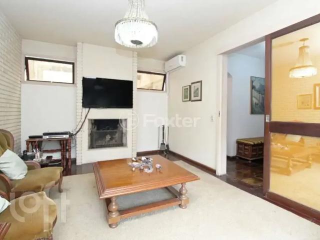 Casa / Sobrado para Venda em Porto Alegre/RS Petrópolis 4 Quartos