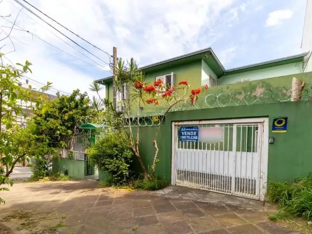 Casa / Sobrado para Venda em Porto Alegre/RS Petrópolis 5 Quartos