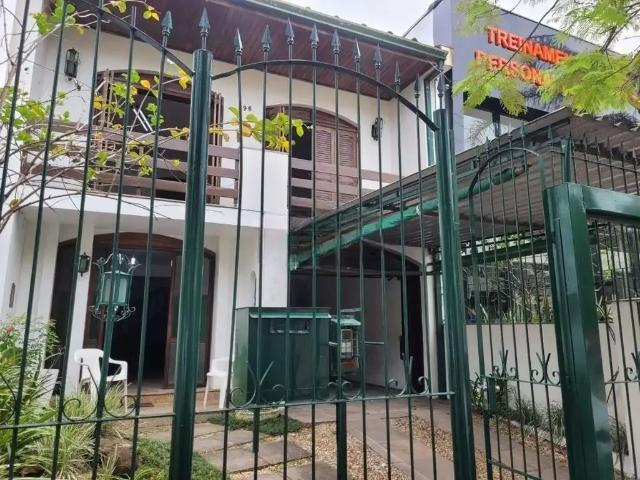 Casa / Sobrado para Venda em Porto Alegre/RS Petrópolis 5 Quartos