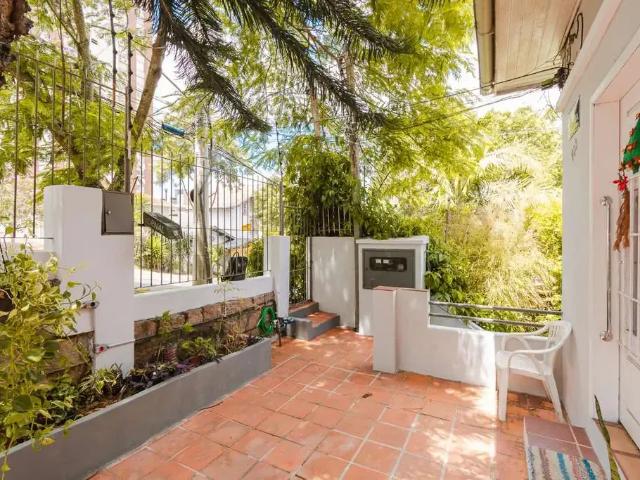 Casa / Sobrado para Venda em Porto Alegre/RS Petrópolis 5 Quartos