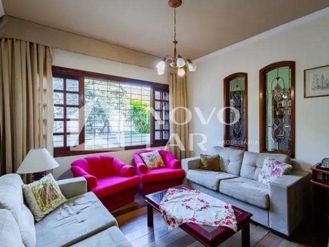 Casa / Sobrado para Venda em Porto Alegre/RS Petrópolis 5 Quartos