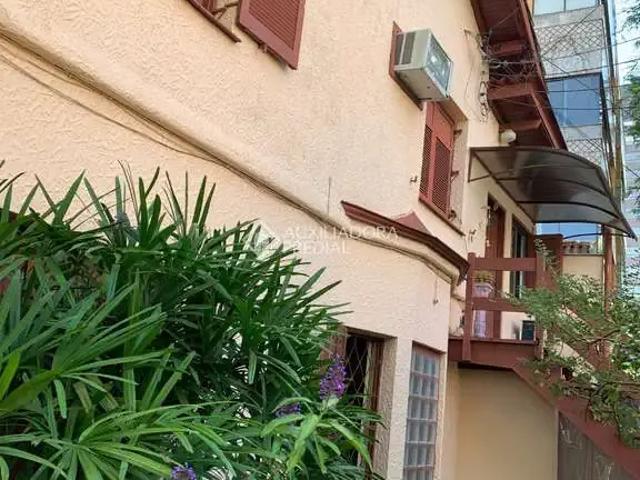Casa / Sobrado para Venda em Porto Alegre/RS Petrópolis 7 Quartos