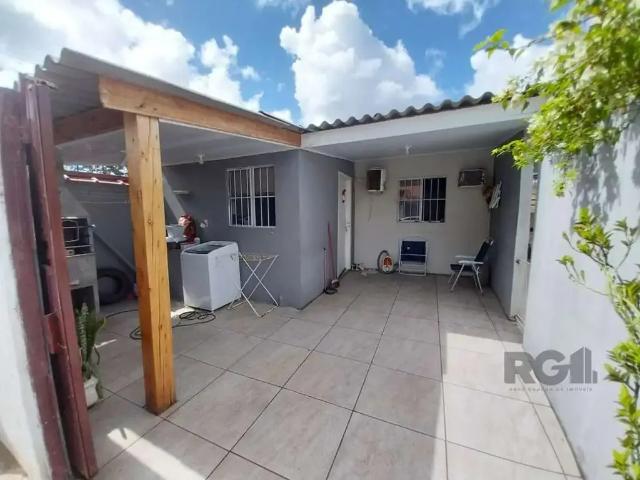 Casa / Sobrado para Venda em Porto Alegre/RS Ponta Grossa 2 Quartos