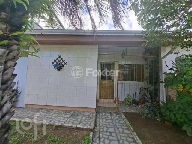 Casa / Sobrado para Venda em Porto Alegre/RS Restinga 4 Quartos
