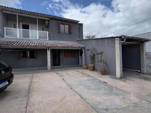 Casa / Sobrado para Venda em Porto Alegre/RS Restinga 4 Quartos