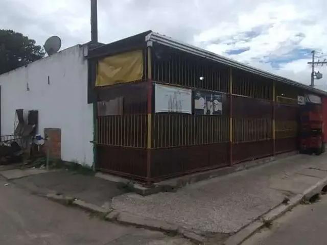 Casa / Sobrado para Venda em Porto Alegre/RS Restinga 4 Quartos