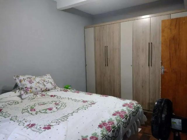 Casa / Sobrado para Venda em Porto Alegre/RS Restinga 4 Quartos
