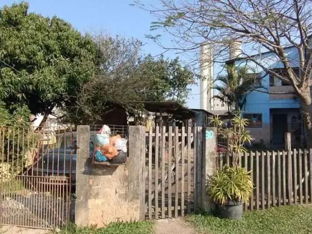 Casa / Sobrado para Venda em Porto Alegre/RS Restinga 5 Quartos