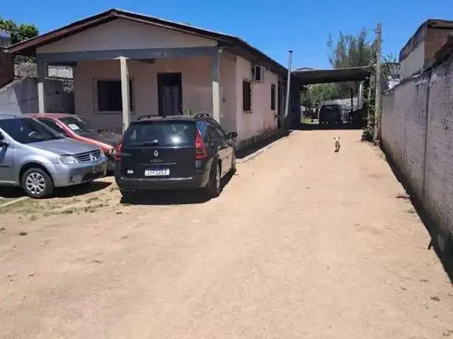Casa / Sobrado para Venda em Porto Alegre/RS Restinga 5 Quartos