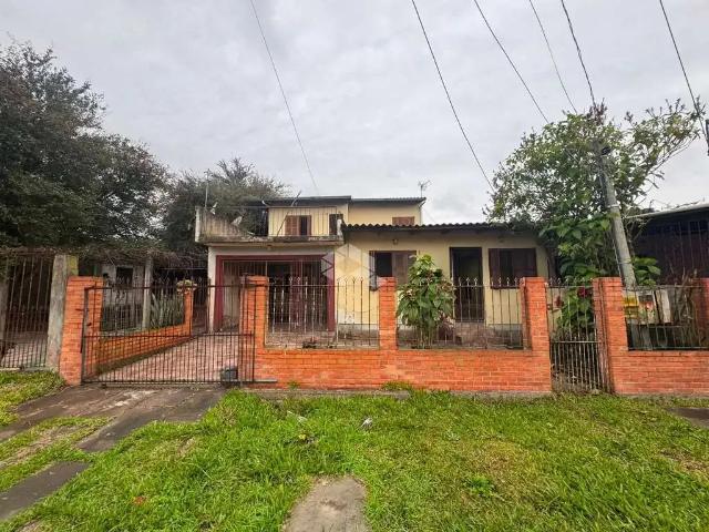 Casa / Sobrado para Venda em Porto Alegre/RS Restinga 5 Quartos