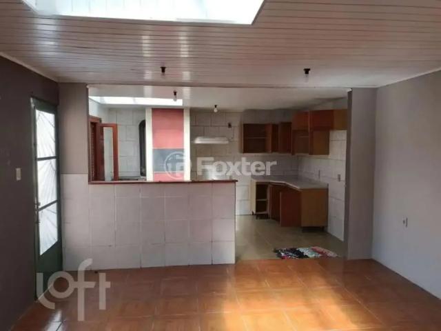 Casa / Sobrado para Venda em Porto Alegre/RS Restinga 2 Quartos