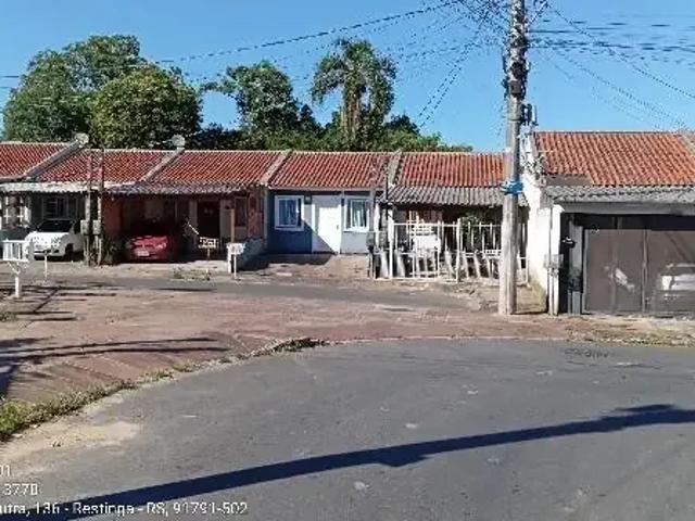 Casa / Sobrado para Venda em Porto Alegre/RS Restinga 2 Quartos