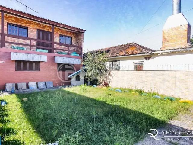 Casa / Sobrado para Venda em Porto Alegre/RS Restinga 2 Quartos